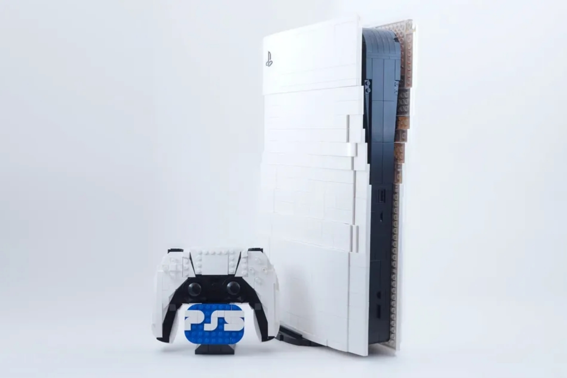 Fan zbudował z klocków LEGO PS5 i Xbox Series X | Gaming Society